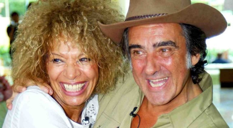 David Dickinson Wife Lorne Lesley. Net Worth, Age, Prison - Antique TV ...